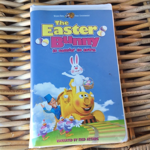 Warner Bros. | Holiday | The Easter Bunny Is Comin To Town Vhs | Poshmark